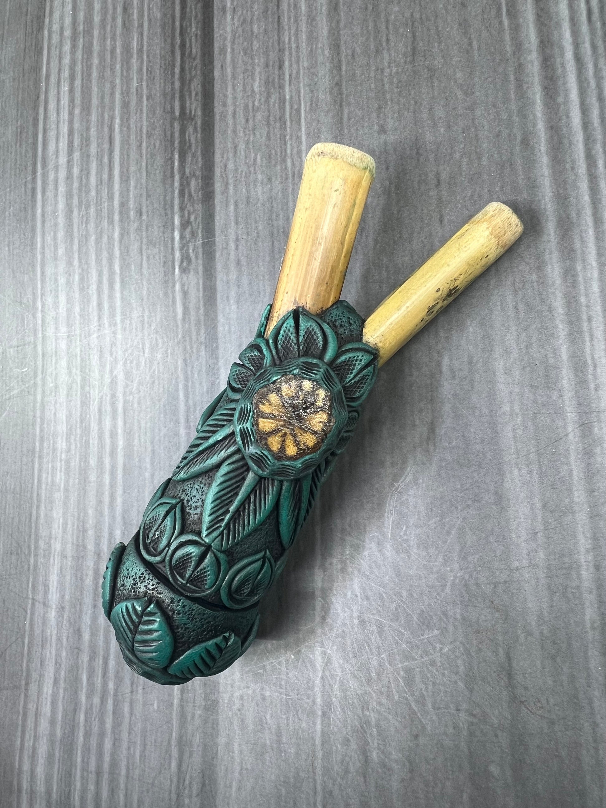 Kuripe with Built in Container – Katukina